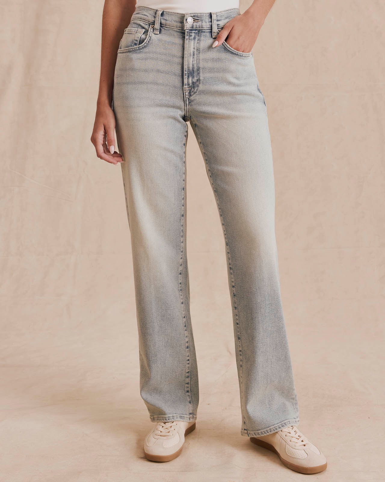 SPLENDID Splendid Stovepipe Jean in Light Wash